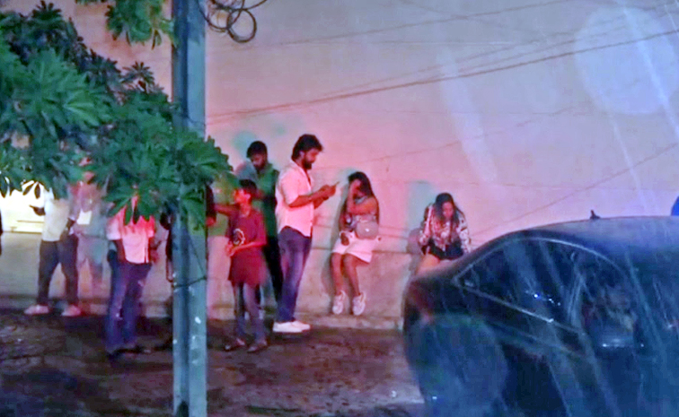 హైదరాబాద్‌ పబ్బుల్లో తనిఖీలు.. డ్రగ్స్ పరీక్షలో 11 మందికి పాజిటివ్ ...