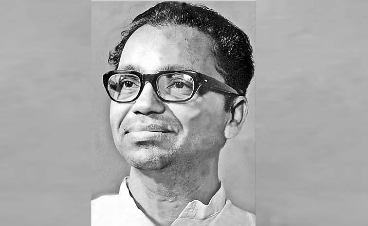 ఏ దివిలో విరిసిన పారిజాతమో | Sri Dasarathi Krishnamacharya Satha ...