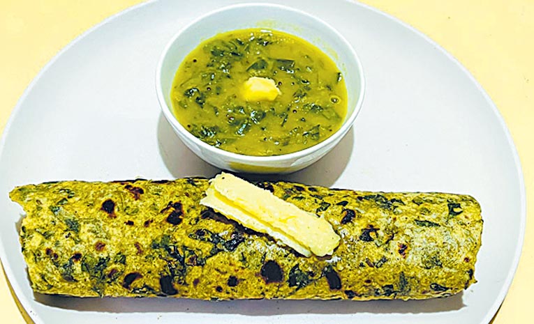 హెల్దీ డైట్‌- మొరింగా రోటీ–దాల్‌ | How To Prepare Moringa Leaves ...