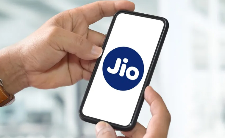 జియో టీవీ ప్లస్: ఒక కనెక్షన్‌తో రెండు టీవీలు | JioTV Plus Connect 2 TVs ...