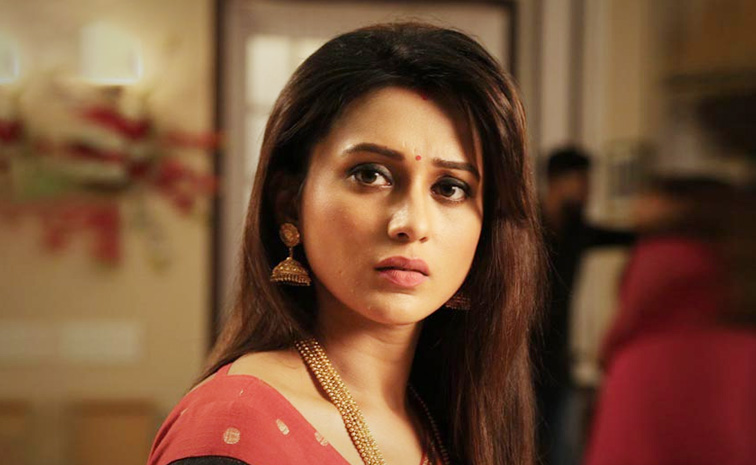 కోల్‌కతా ఘటనపై పోస్ట్‌.. నటికి బెదిరింపులు | Mimi Chakraborty Receives ...