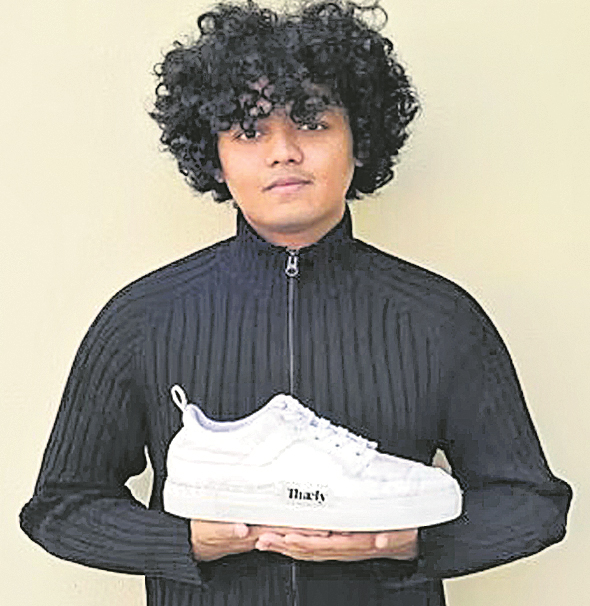 Ashay Bhave: షూట్ ఎట్ ప్లాస్టిక్స్! నీవంతుగా ఒక పరిష్కారం.. | Ashay ...