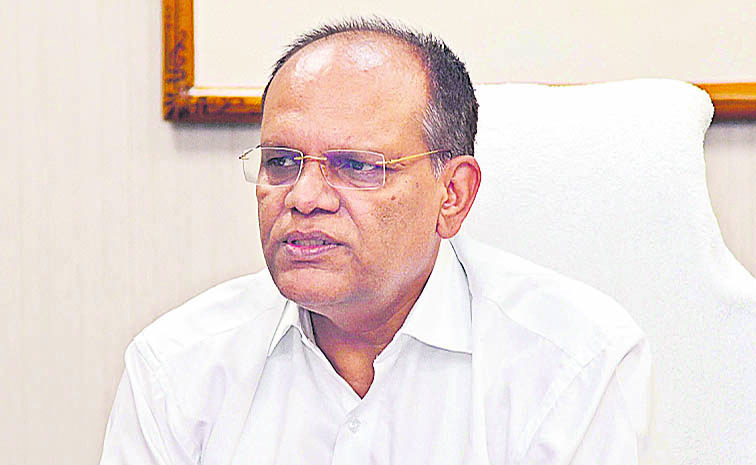 సోమేశ్‌కుమార్‌కు నోటీసులు? | Officials Give Will Give Notice To Ex CS ...