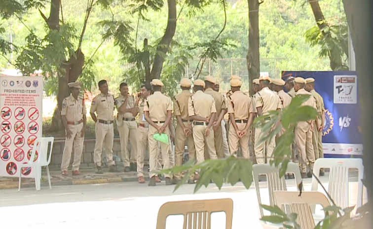 భారత్‌-బంగ్లాదేశ్‌ టీ20 మ్యాచ్‌: ఉప్పల్‌ స్టేడియం వద్ద హైటెన్షన్ ...