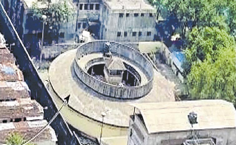 ఒళ్లు గగుర్పొడిచే.. ‘అండా సెల్‌’ | History of Mandalay Prisons in Burma ...