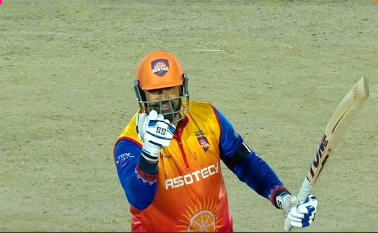 యూసఫ్‌ పఠాన్‌ ఊచకోత.. అయినా పాపం?(వీడియో) | Southern Super Stars Claim ...