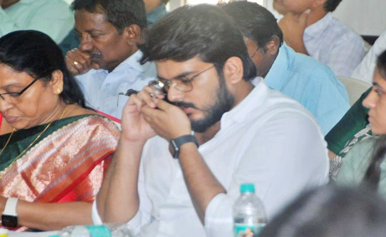 అనంతపురం ఎంపీ అంబికా లక్ష్మినారాయణ అత్యుత్సాహం | Anantapur TDP MP ...