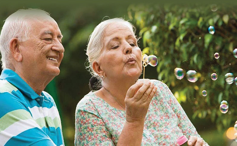 ఉచితంగా రూ.5 లక్షల బీమా.. 70 ఏళ్లు దాటినవారికి వరం! | PMJAY Health ...