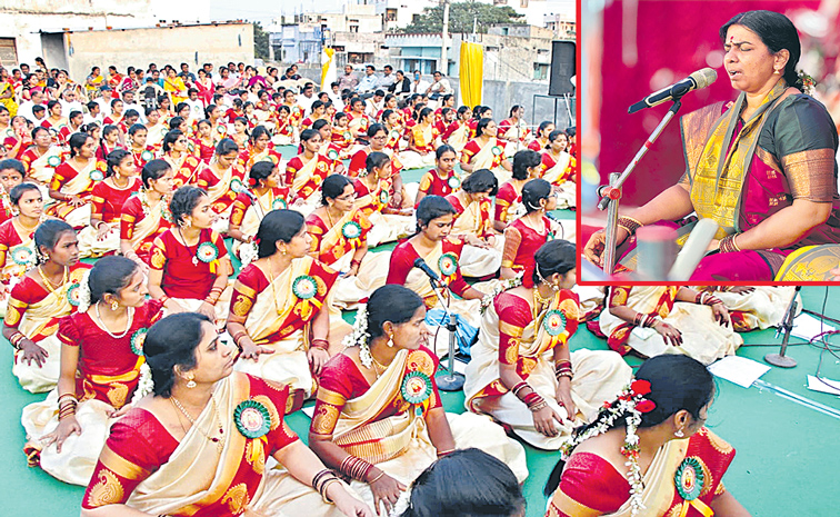 ప్రెజర్‌ నుంచి ప్లెజర్‌కు... | Musical artist Tippolla Swapna Rani ...