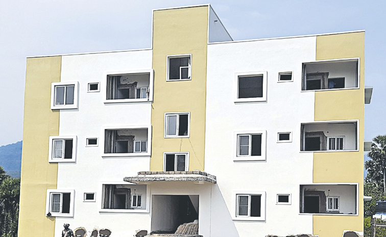 దొరా.. ఇళ్లు రెడీ! | Houses Ready For Gantam Dora And Malludora ...