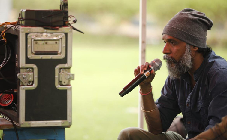 కార్తీ చిత్ర దర్శకుడు కన్నుమూత.. మూవీ ప్రమోషన్‌కు వెళ్తూ ఘటన | Saguni ...