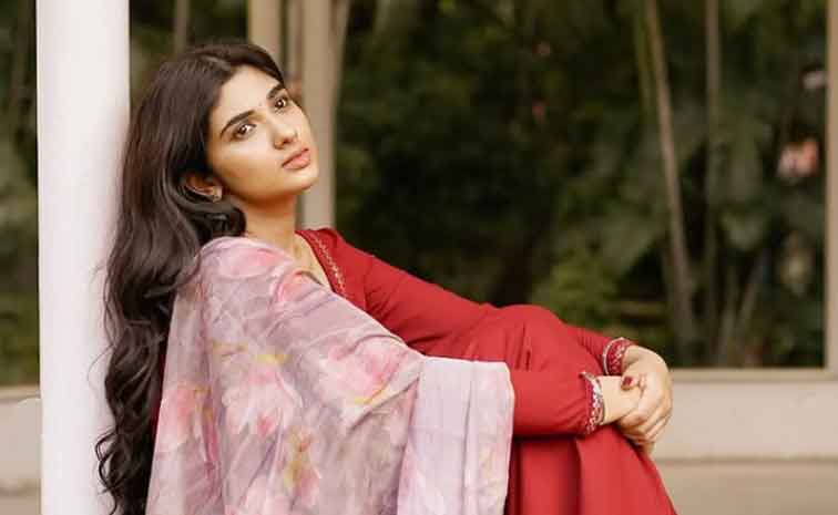 టాలీవుడ్‌ హీరోయిన్‌ వీడియో! | Actress Pragya Nagra Private Video Leaked Online? | Sakshi