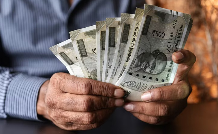 ఆదాయాన్ని నిర్ధారించేవి.. ఈ మూడే.. | Three factors that determine your ...