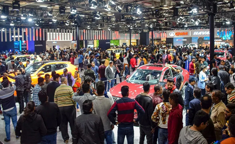 ఆటో ఎక్స్‌పో.. స్పందన అదరహో | Auto Expo 2025 officially titled Auto ...
