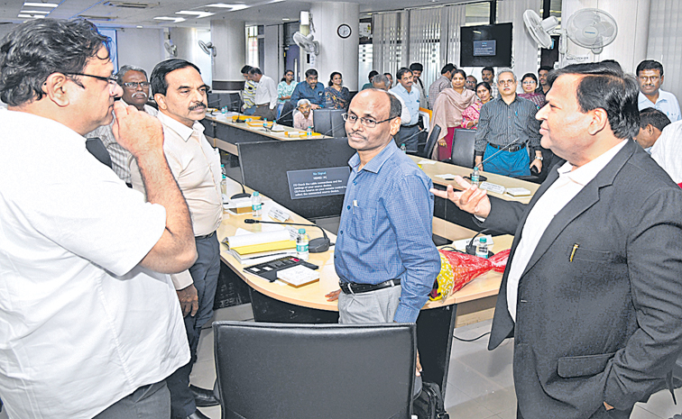 Krishna River Water: మళ్లీ త్రిసభ్య కమిటీకే.. | Krishna River Water ...