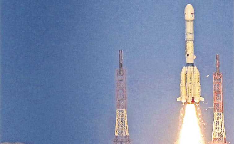 ఇస్రోకు ‘వంద’నం! | GSLV F15 Rocket Integration Complete and Ready For ...