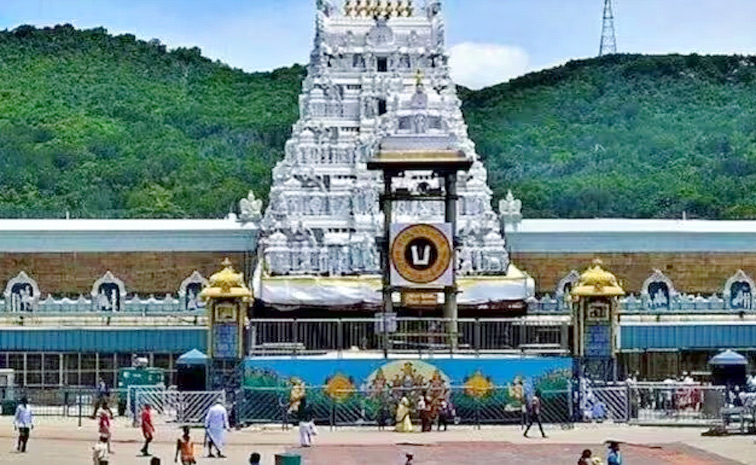 టీటీడీ ఉద్యోగ సంఘాలతో బోర్డు సభ్యుల చర్చలు విఫలం | Board Members Talk ...