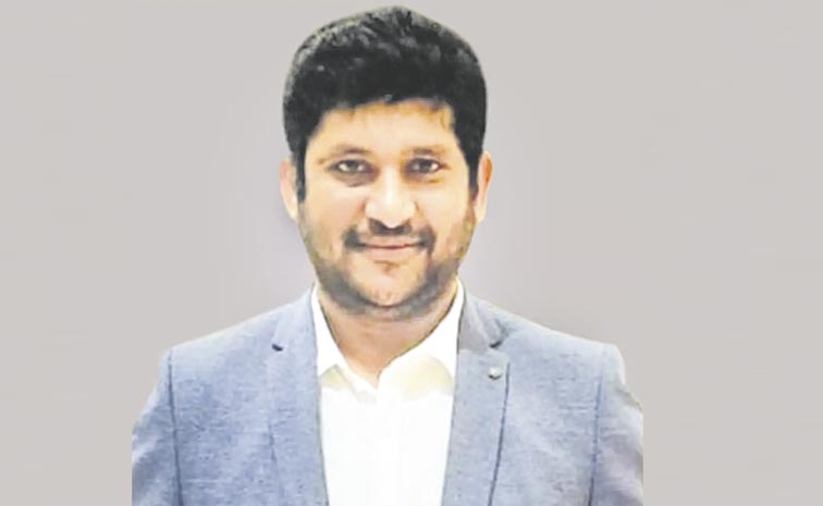 జీవీ రెడ్డి ‘ఔట్‌’ | AP Fiber Net Chairman GV Reddy resigns | Sakshi