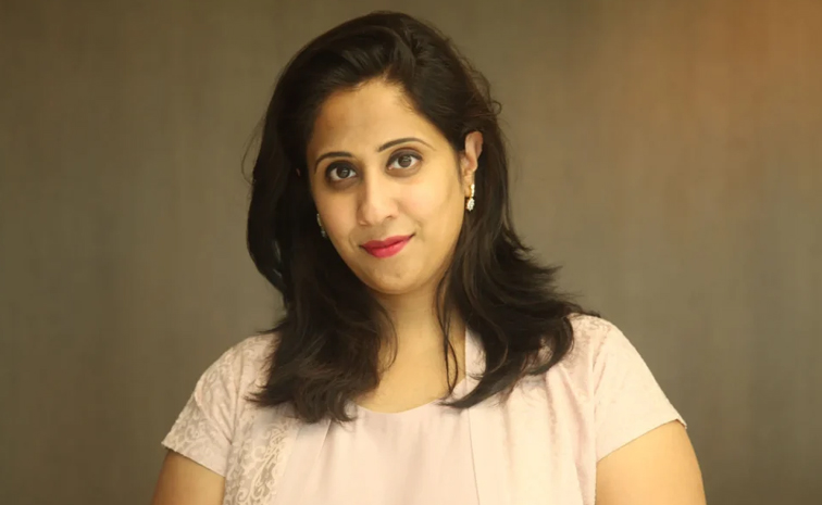 తండ్రికి తగ్గ తనయ.. వేలకోట్ల కంపెనీలో కీలక వ్యక్తి: ఎవరీ నీలిమా? | Details Of Nilima Prasad Divi ...