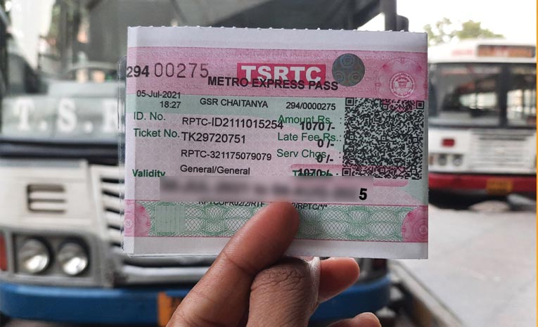 Telangana: బస్‌ పాస్‌.. పరేషాన్‌! | telangana Focus On student bus pass ...