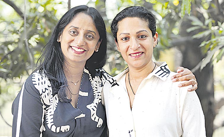 అక్కా తమ్ముళ్లు సెట్స్‌లో ఉండకూడదు: దీప్తి గంటా | Producer Deepthi ...