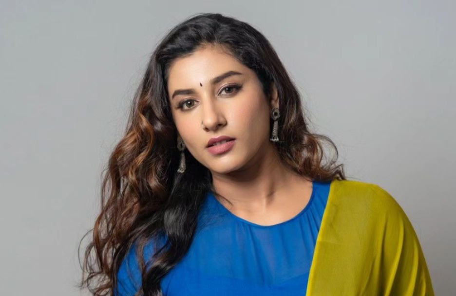 కాలమే సమాధానమిస్తుంది.. పోలీసు విచారణ తర్వాత విష్ణుప్రియ | Anchor ...