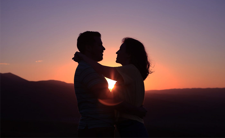 పెళ్లి ముద్దు,పిల్లలొద్దు ఎందుకంటే..అక్కడి యువత | Marriage Without Kids ...