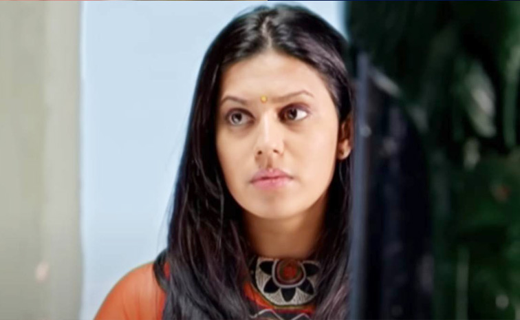 రన్యారావుకు ఏమైంది.. వైరల్‌ గా మారిన ఫోటో..! | What Womens Panel Said ...