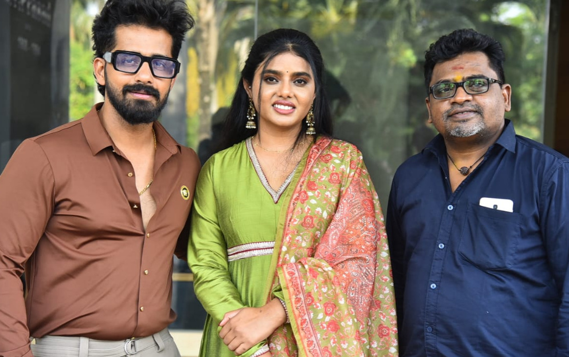 'డియర్ ఉమ'ని చూసి సక్సెస్ చేయండి: మూవీ టీమ్ | Dear Uma Movie Trailer ...