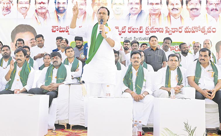 ధర్మరాజులా ఉండాల్సిన జానారెడ్డి ధృతరాష్ట్రుడి పాత్ర పోషిస్తున్నారు ...