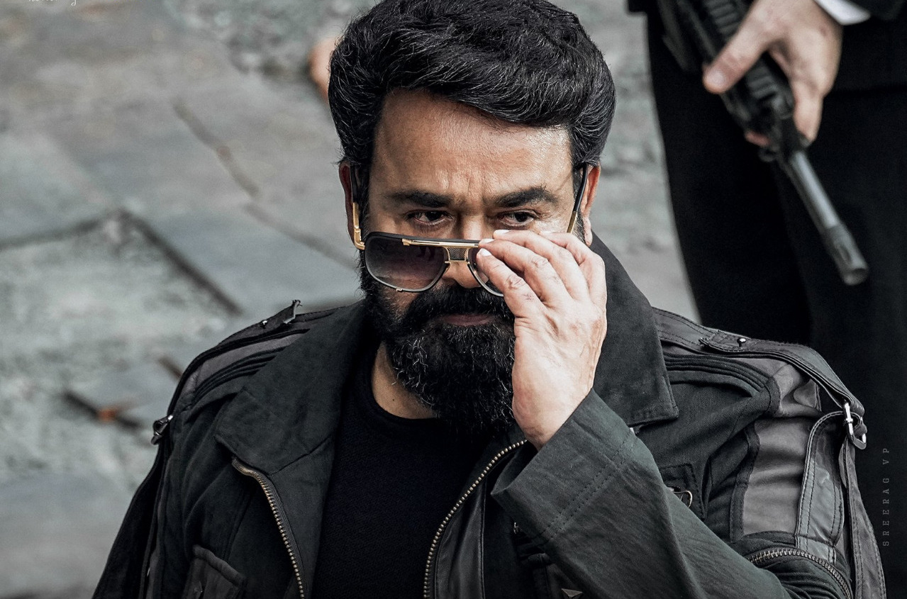 ఓవైపు వివాదాలు.. మరోవైపు వసూళ్లతో ఇండస్ట్రీ రికార్డ్ | Mohanlal L2 ...