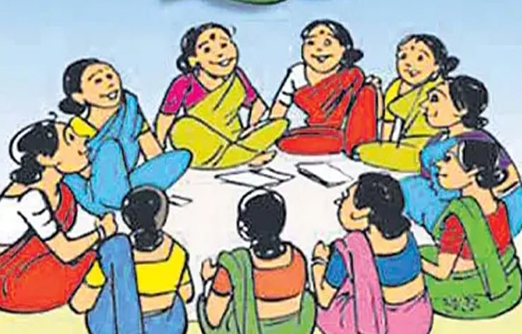 డ్వాక్రా మహిళలపై సర్కారు కత్తి | Dwakra women must come to the Mahanadu ...