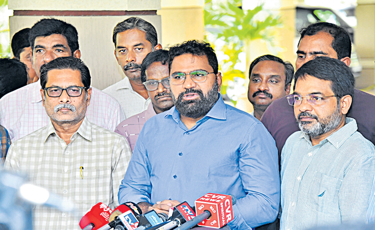 ప్రశ్నించే గొంతు నొక్కేస్తారా?: ఆర్‌.ధనంజయరెడ్డి | Sakshi Editor ...