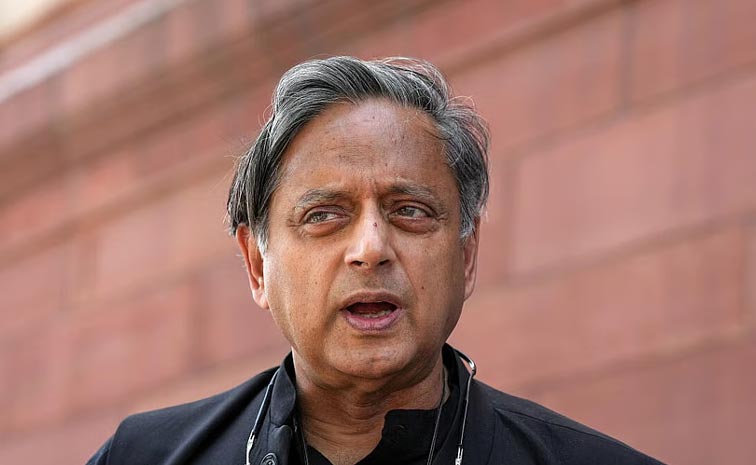 ‘శశిథరూర్‌ మాతో లేరు.. మీటింగ్‌లకు పిలవం’ | Shashi Tharoor Row ...