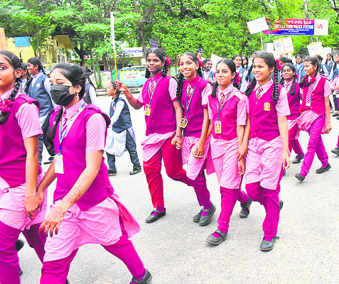 కొత్త బాలికా సంరక్షణ పథకం స్వరూపం | - | Sakshi