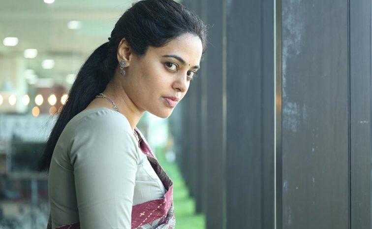 కోలీవుడ్‌లో ఫుల్‌ బిజీగా మన తెలుగమ్మాయి | Actress Bindu Madhavi Now ...