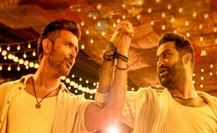 హీరో అంటే ఇంత పిచ్చేంటి సామీ?.. చేయి కోసుకుని మరి..! | Tollywood Young Tiger Jr NTR Fan Tilak On ...