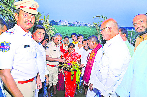 ఏడాదిలోగా సూర్యభగవాన్‌ ఆలయం | - | Sakshi