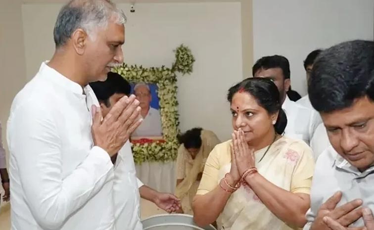 హరీశ్‌కు కవిత పరామర్శ | Kavitha Offers Condolences To Former Minister ...
