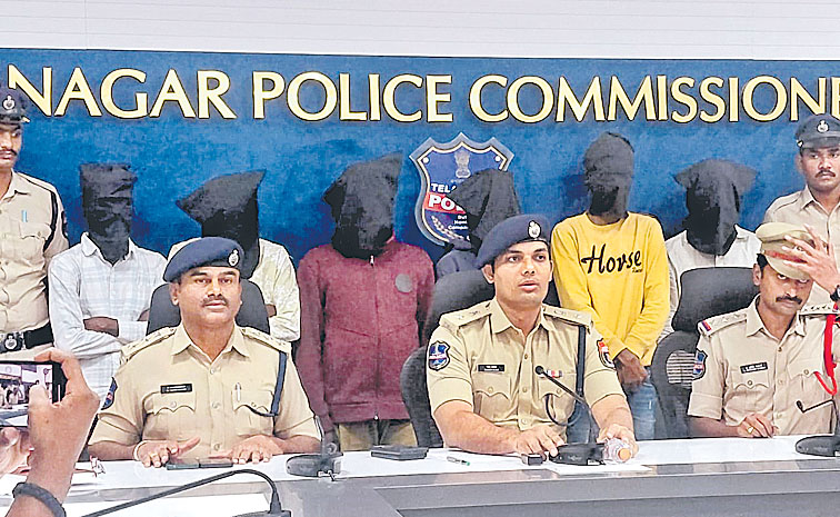నోరు జారారు.. జైలుపాలయ్యారు | Police arrested six accused in an ...