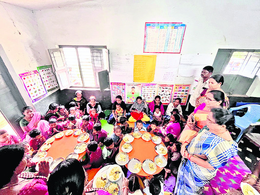 ఎగ్‌ బిర్యానీ వడ్డించరా..? | - | Sakshi