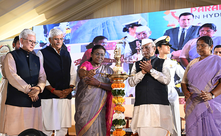 కన్నుల పండుగగా... ‘కళా మహోత్సవం’ | Hyderabad Bollaram Rashtrapati ...