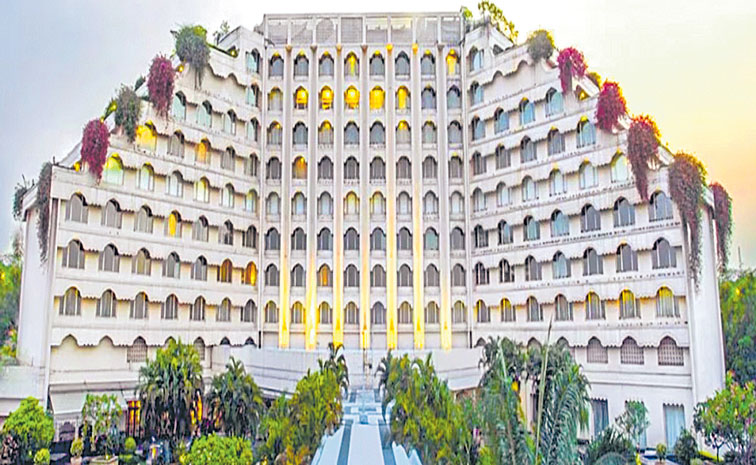 తాజ్‌ జీవీకేలో ప్రమోటర్ల వాటా అప్‌ | IHCL sells 25. 52percent stake in ...