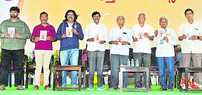 సామాజిక పోరాట సాధనం.. నాటకం | - | Sakshi