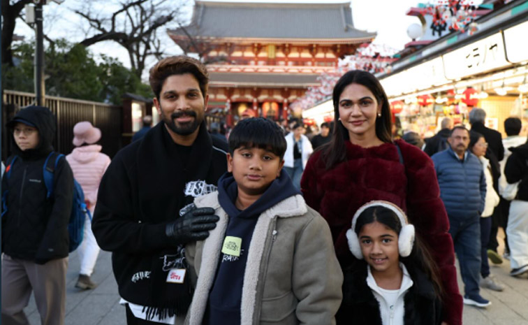 ప్రముఖ ఆలయంలో బన్నీ ఫ్యామిలీ.. ఫోటో షేర్ చేసిన ఐకాన్ స్టార్ | Allu ...