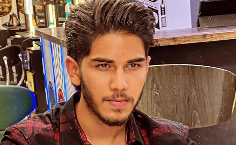 మెగా మేనేజర్‌ కుమారుడు.. హీరోగా ఎంట్రీ | Ram Charan's Manager Son To ...