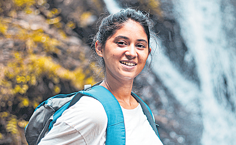 సోలో లైఫే సో బెటరూ | Solo Life So Betaru: Growing up they are alone ...