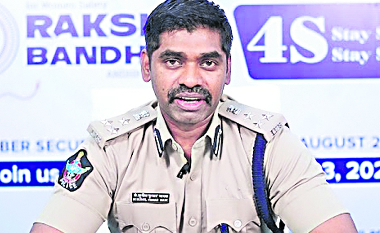 వైఎస్‌ జగన్‌ పేరు చెప్పాలని రఘురామ టార్చర్‌! | Sensational tweet by ...