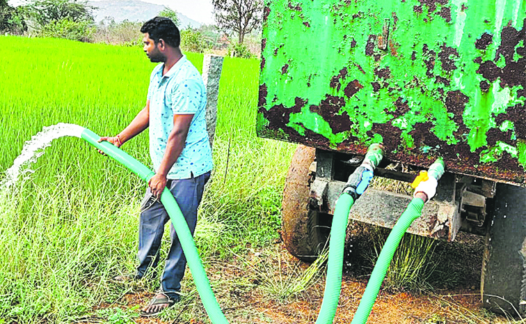 పాతాళంలోకి వే'గంగా'.. | State average groundwater level has declined ...