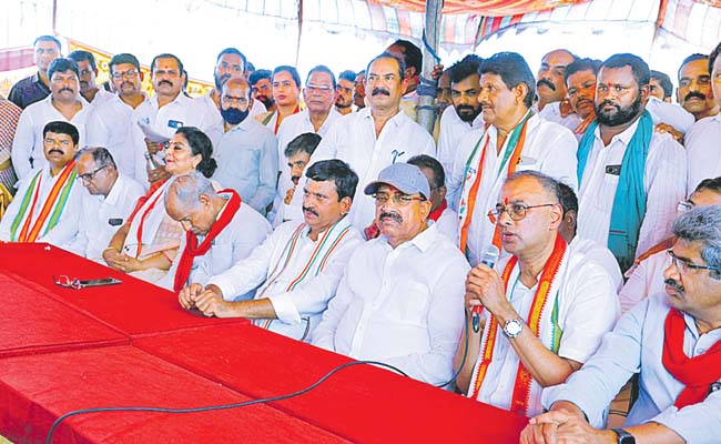 మతతత్వ శక్తులను ఓడించండి | Congress Khammam LS candidate Raghuram Reddy ...